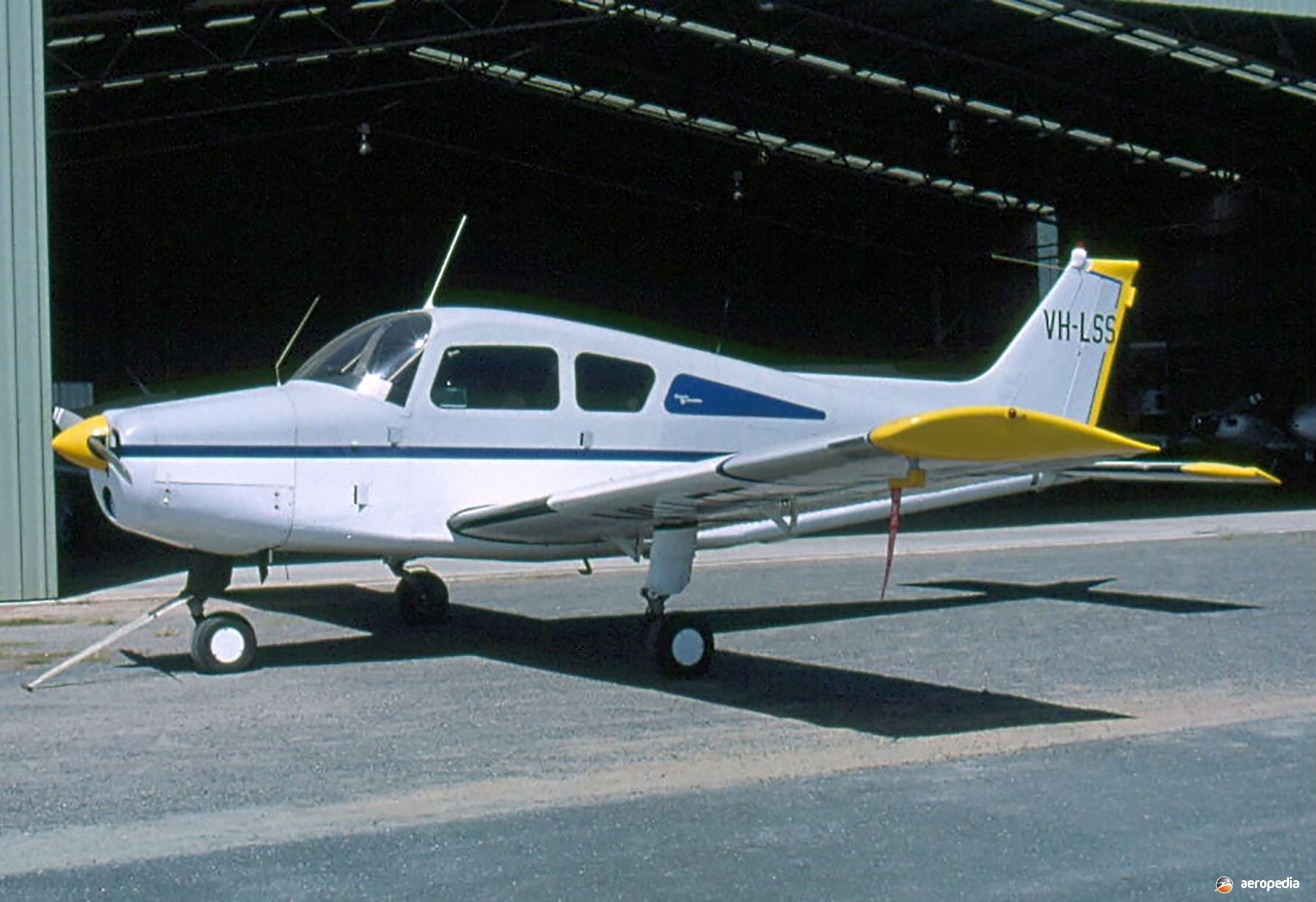 BEECH 23 MUSKETEER · The Encyclopedia of Aircraft David C. Eyre