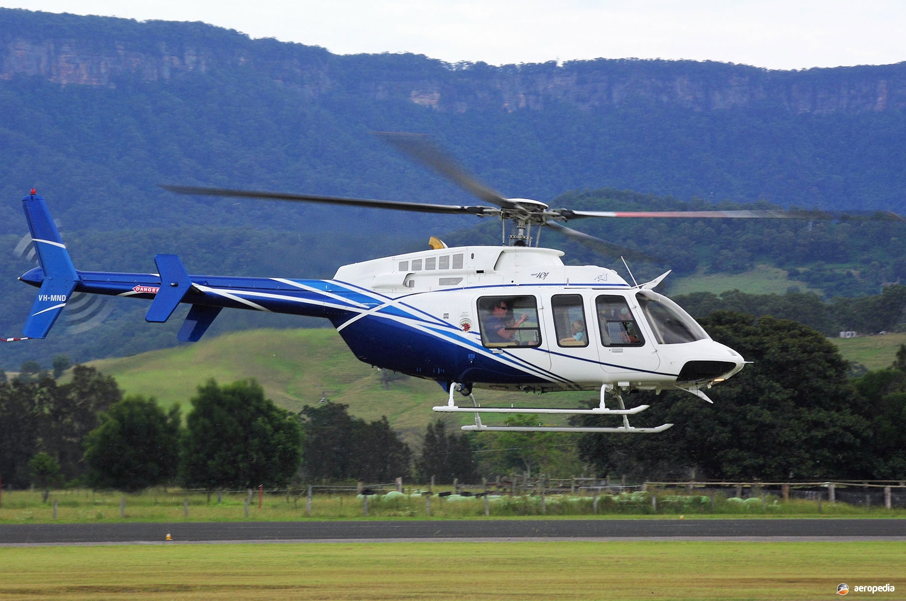 BELL 407 The Encyclopedia Of Aircraft David C Eyre