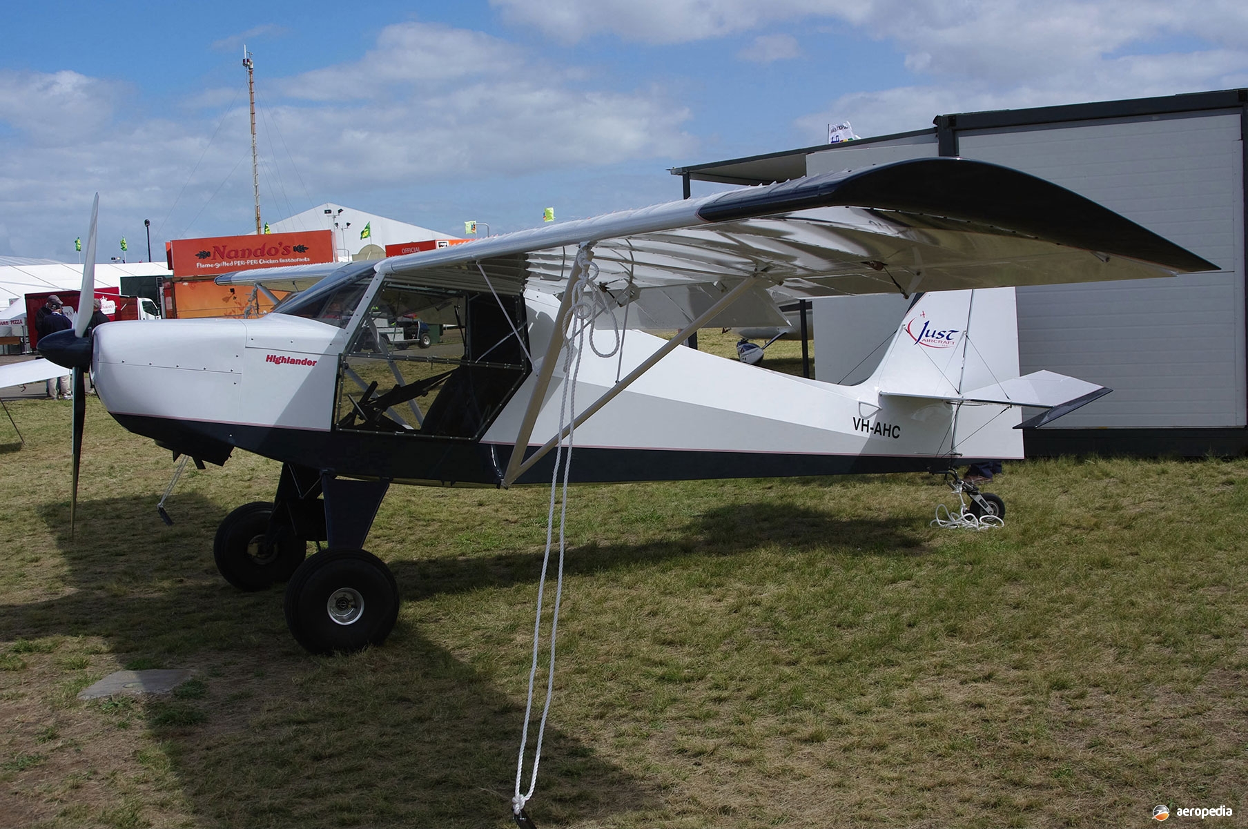 JUST AIRCRAFT ESCAPADE and HIGHLANDER · The Encyclopedia of Aircraft ...