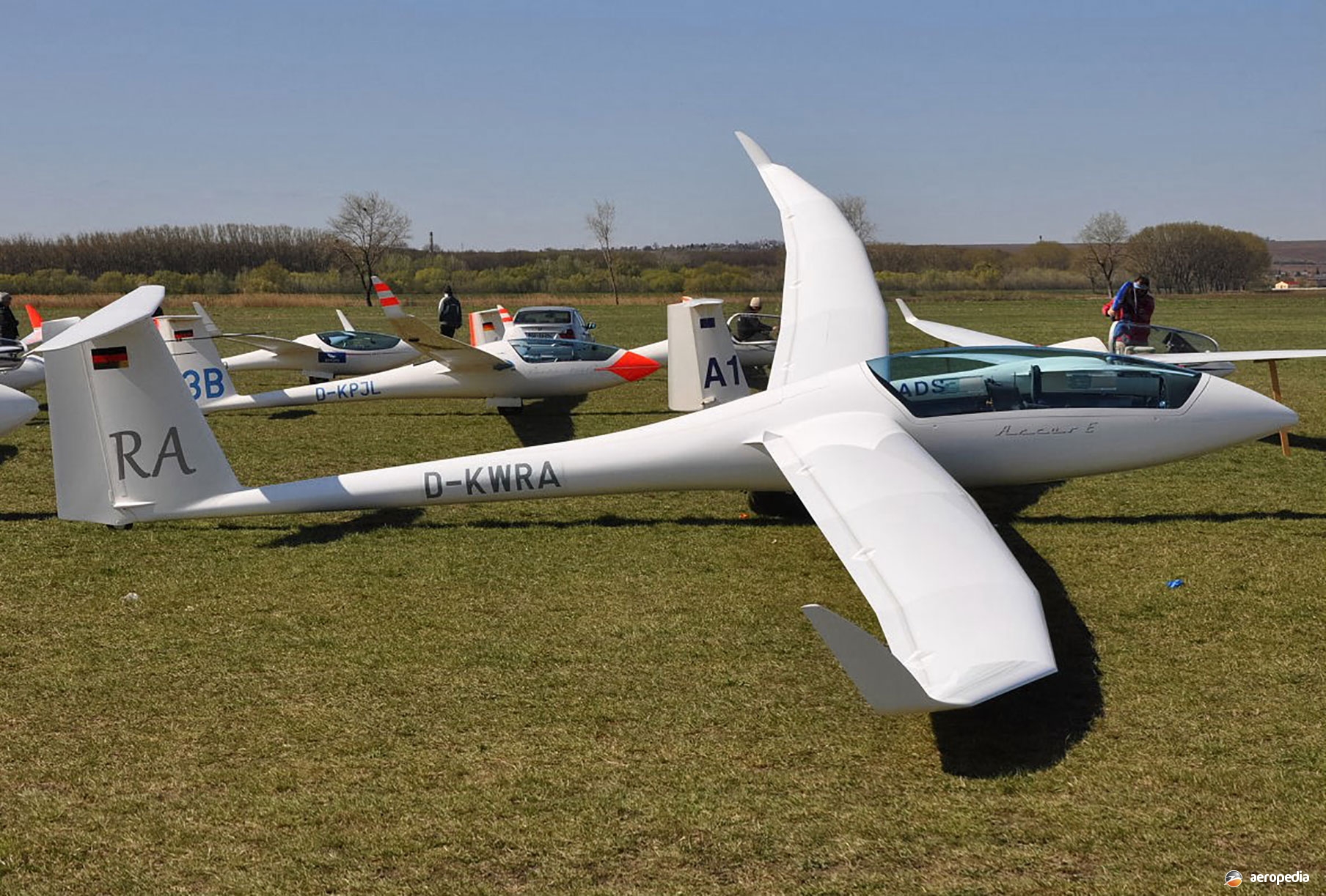 Schempp-Hirth Arcus · The Encyclopedia of Aircraft David C. Eyre