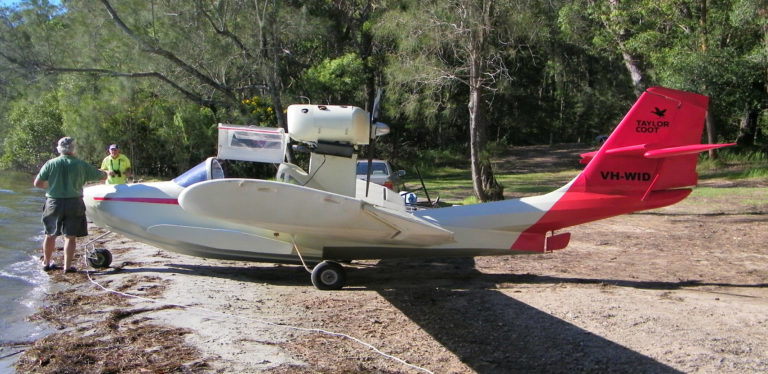 Taylor Coot · The Encyclopedia of Aircraft David C. Eyre