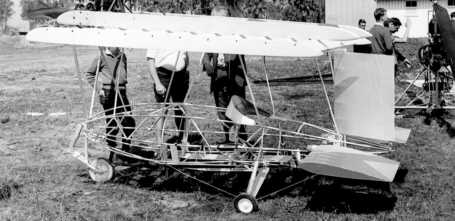 HORIZONTAL MULTI-WING AIRCRAFT · The Encyclopedia of Aircraft David C.